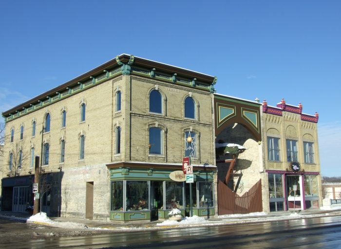 Fort Atkinson, Wisconsin - All You Need To Know - Hi Boox