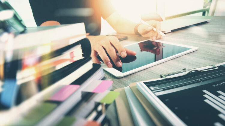 The Benefits of Effective Document Management System - Hi Boox