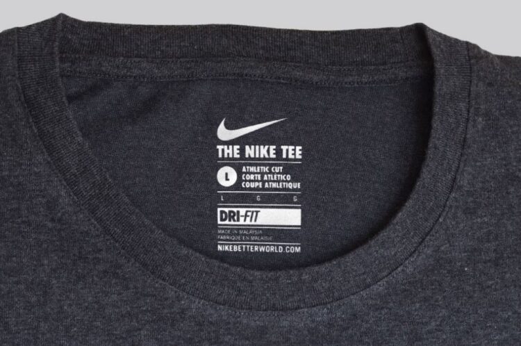 A Guide For Labeling Your Clothes In The Fashion Industry - Hi Boox