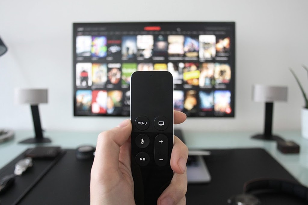 Satellite and Cable TV – Which one is really Better? - Hi Boox