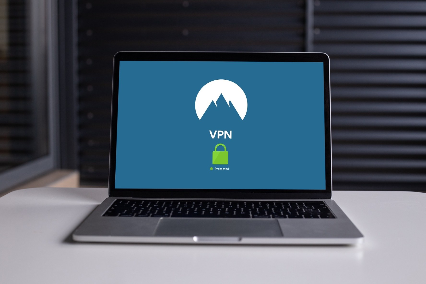 Why Businesses Should Use a VPN - Hi Boox
