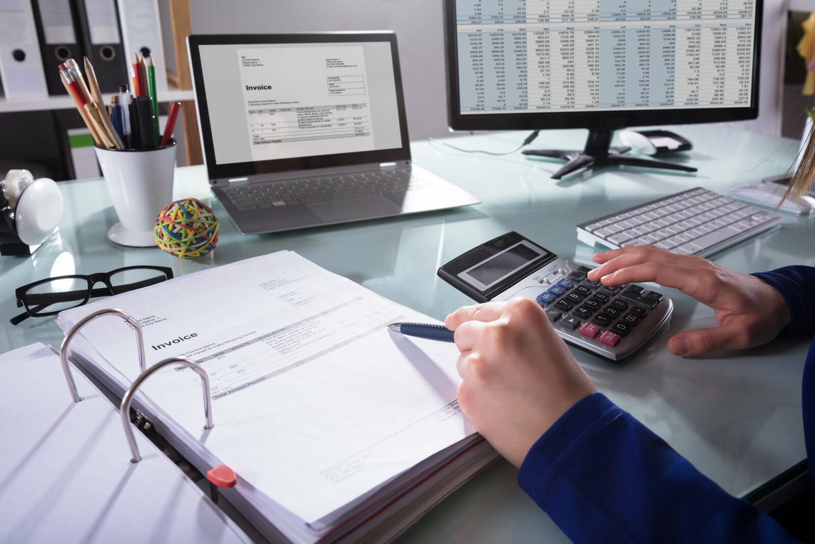 The Step-by-Step Guide to Invoice Factoring - Hi Boox