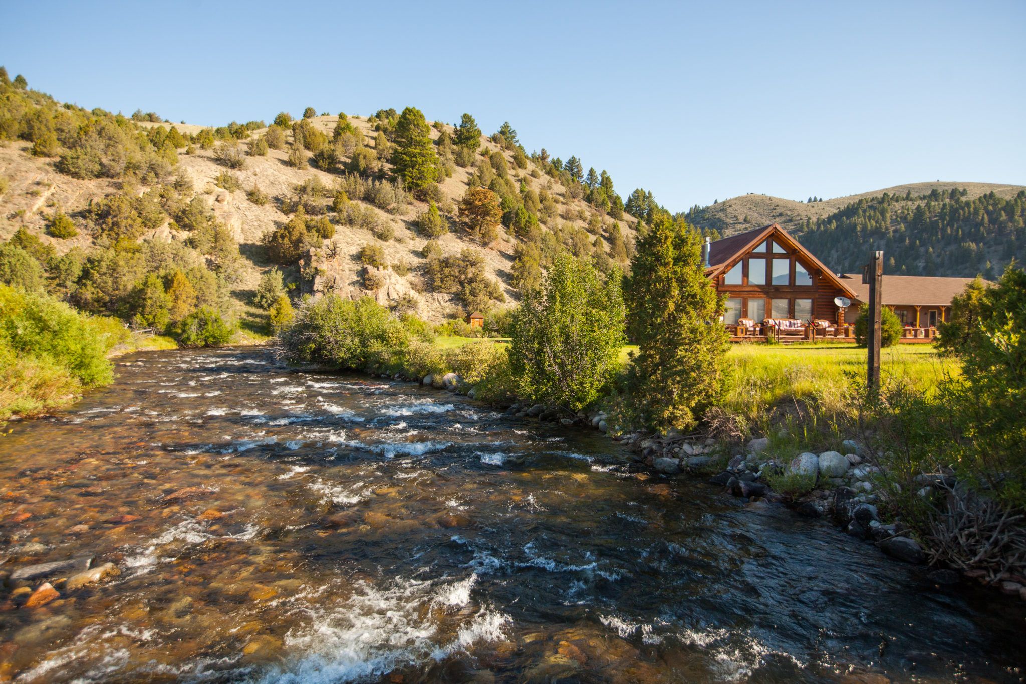 4 Things you Need to Know Before Buying a Fishing Ranch - Hi Boox