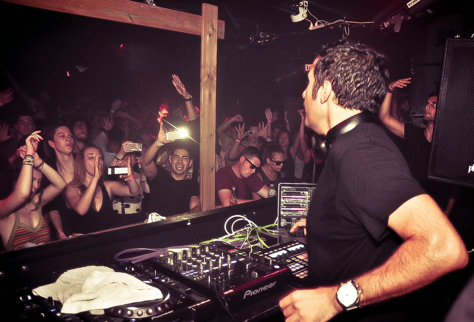 6 Best Places For Clubbing In Toronto In 2024 - Hi Boox