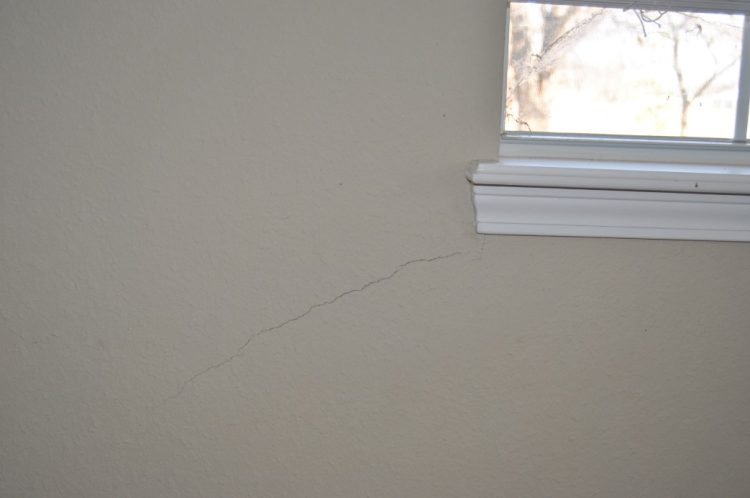 8 Signs Of Faulty Foundation & How To Fix It - Hi Boox