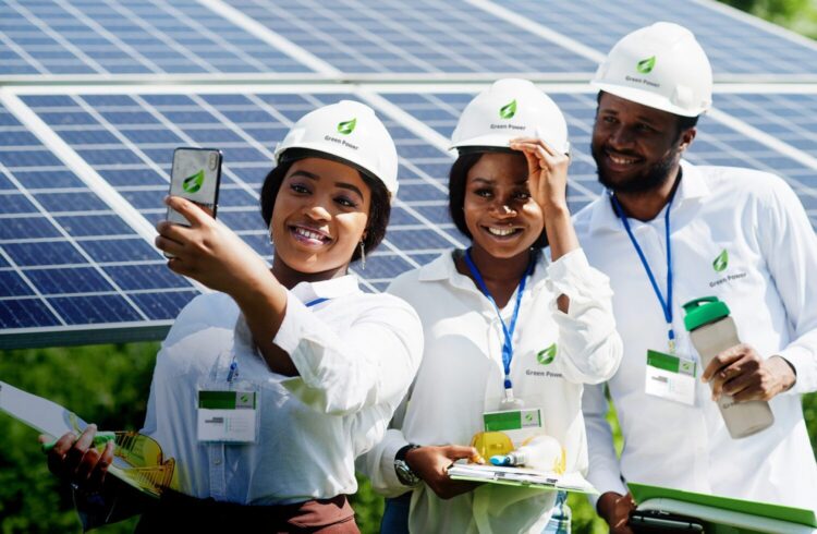 4 Tips for Creating Branded Uniforms That Inspire Trust - Hi Boox