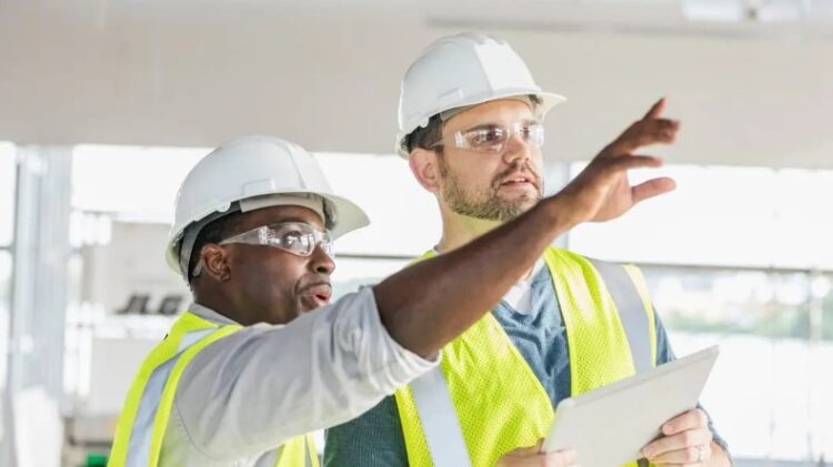 10 Effective Tips To Work With a General Contractor - Hi Boox