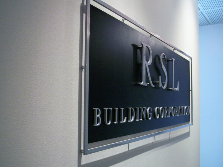 5 Benefits of Aluminum Sign Board Printing for Businesses - Hi Boox