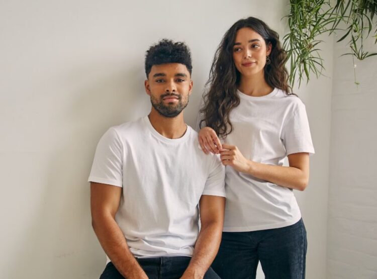 Your Ultimate Guide to the Best Basic Tees for Everyday Wear - Hi Boox